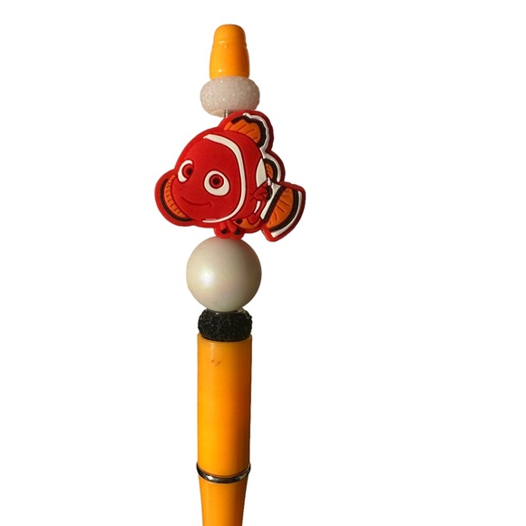 Office | Finding Nemo Disney Clownfish Be Kind Pearl Beaded Focal ...